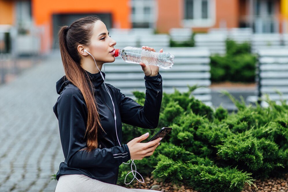 Drinking Water Benefits - weight loss, body shape, weight gain, stress ...